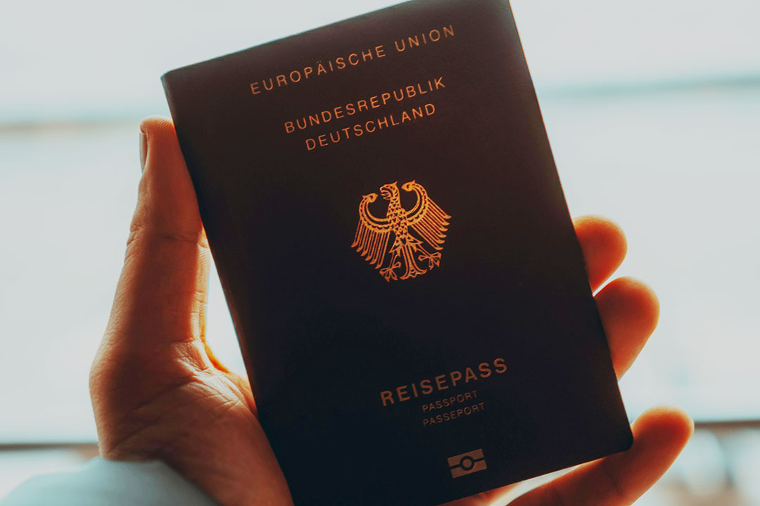 Einbürgerung beschleunigen - schneller zum deutschen Pass